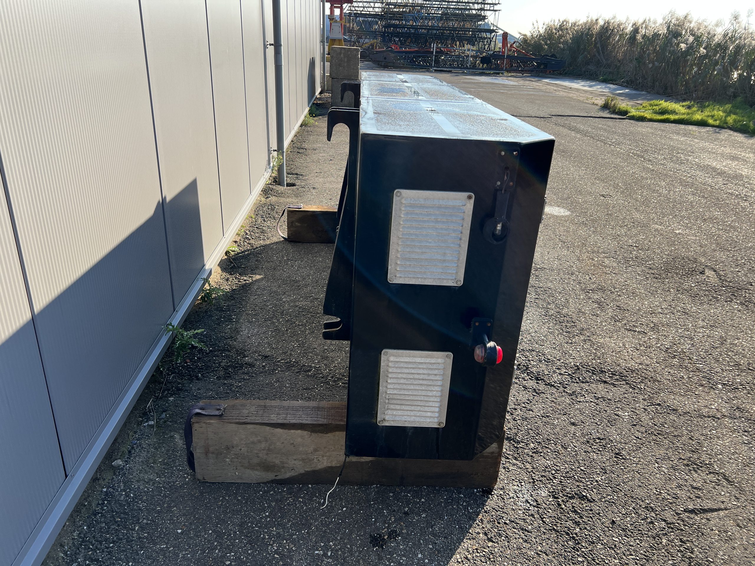 Storage box All terrain crane - VEMA Crane