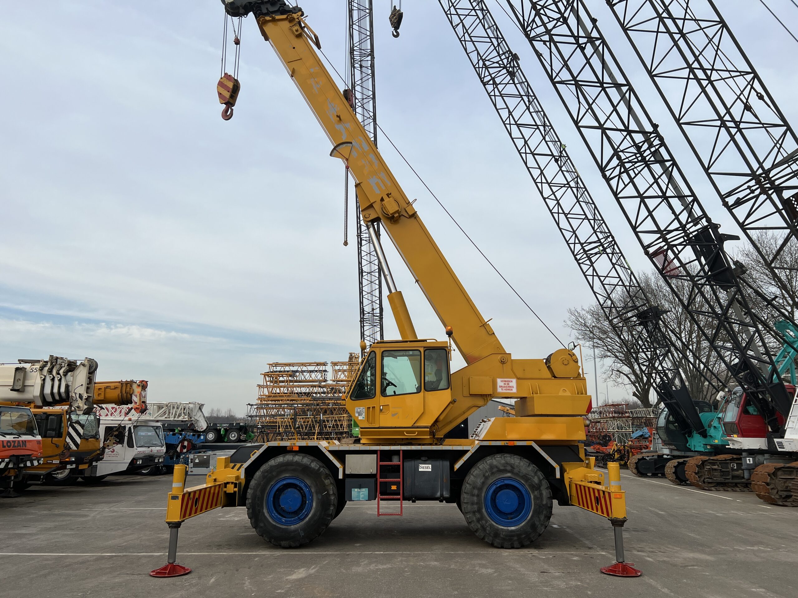 PPM A340 A340304143 - VEMA Crane